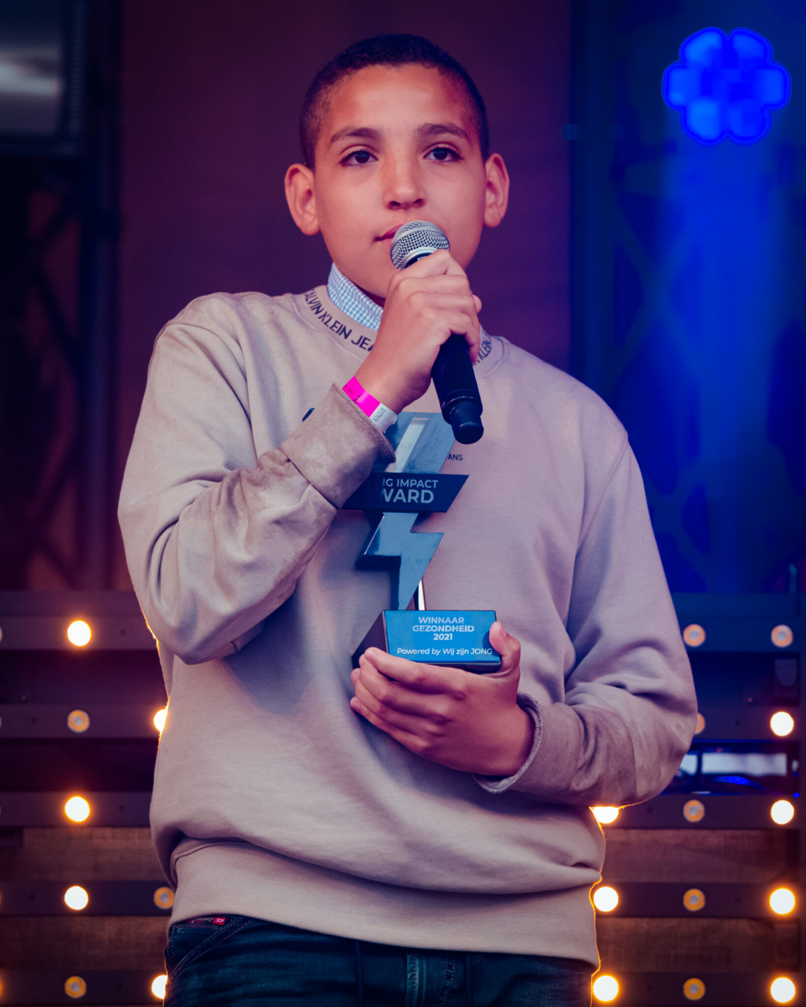 Nomineer jouw favoriete impactmaker voor de Young Impact Awards!